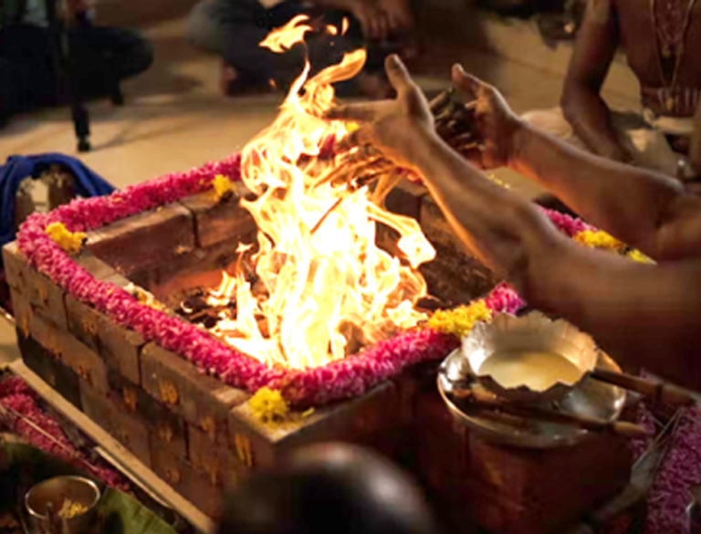 Shat Chandi Puja – Shree Vishnucharan Paduka Manikarnika Tirth Seva Samiti